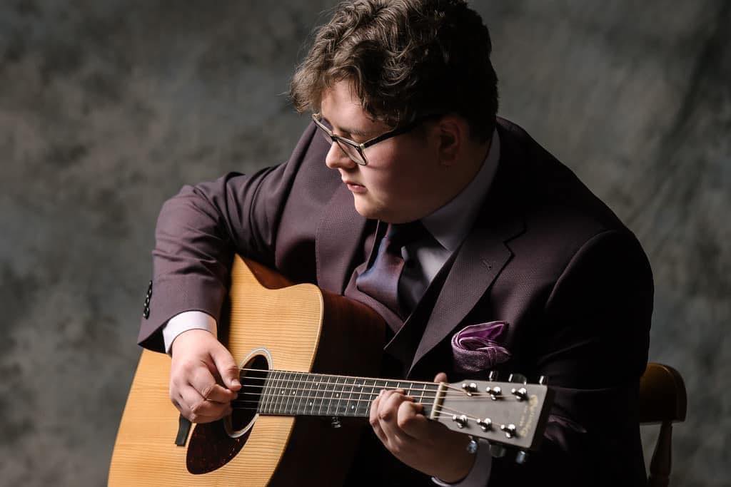 Daniel Power on the Deck | Smugglers Cove Roadhouse
